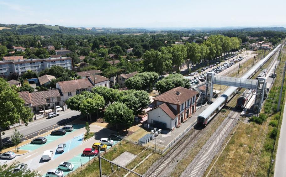 | En Occitanie, la gare de Carbonne transformée en pôle d’échanges ...